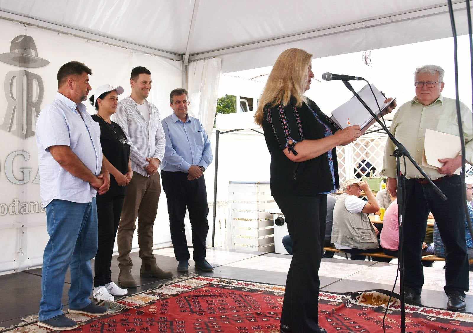 ŠTA JE POKAZAO DAN TOVNOG GOVEDARSTVA NA OVOGODIŠNJEM POLJOPRIVREDNOM SAJMU U NOVOM SADU - Agro ...